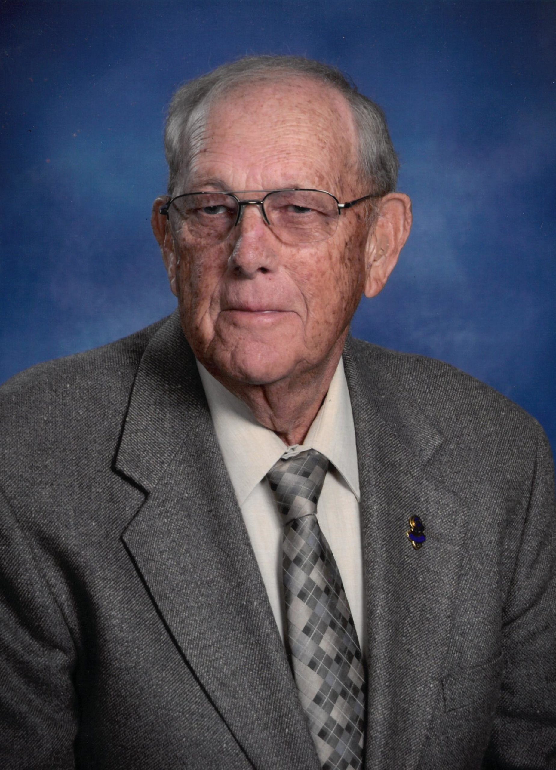 Silas Holland – Cable 12